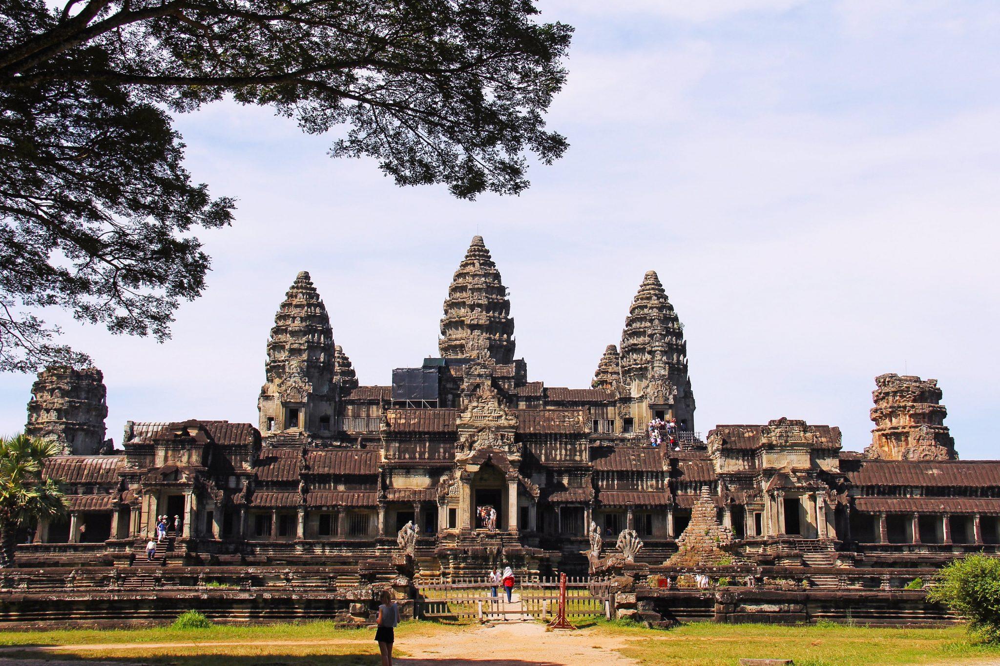 Best Insta Locations: 35 Aesthetic Destinations for Your IG - Savvy ...
