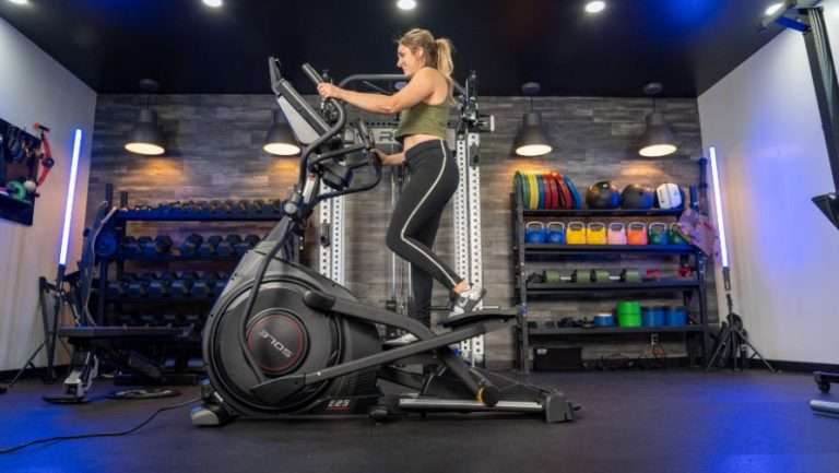 What muscles does an elliptical machine work?